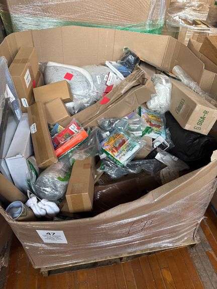 Bulk Pallet of Customer Return Items Inc. Books, Toys and Textiles ...