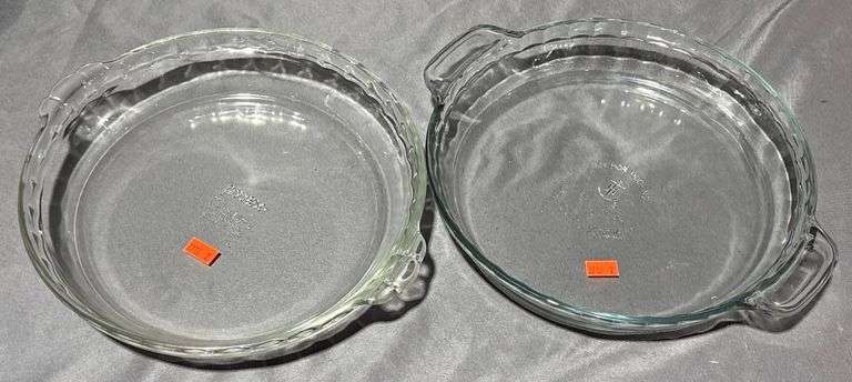 2 Glass Pie Pans by Pyrex and Anchor Hocking, 10”x2” - Metzger Property ...
