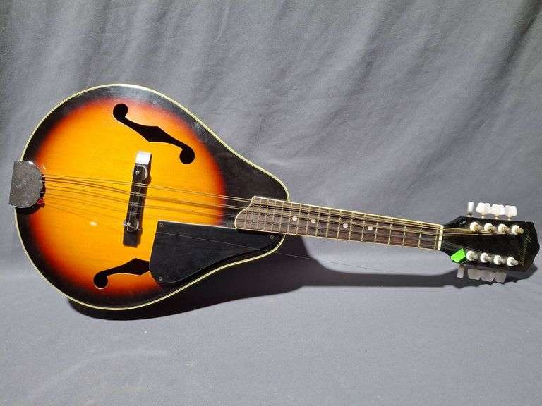 Harmony Mandolin Model M100 with Sunburst Finish 27″ Lgth. (One string ...