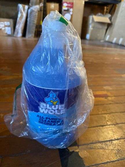 Blue Wolf All-Purpose Cleaner and Degreaser Concentrate, 1-Gal Bottle ...