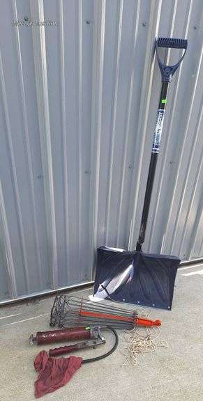 Snow Shovel, Chimney Cleaner, and Grease Gun with Accessories - Metzger ...