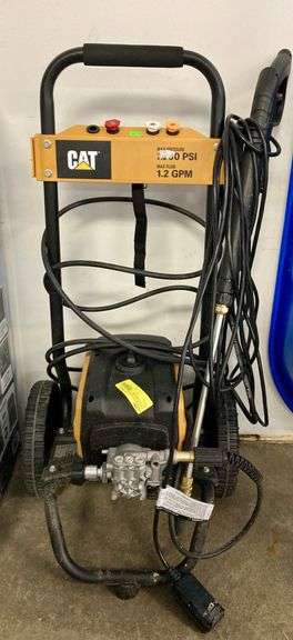 Cat Electric Pressure Washer with 1200 PSI missing soap dispenser ...