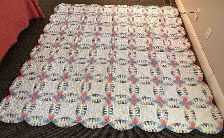 Patchwork Quilt with Double Wedding Ring Pattern, 86×86 - Metzger ...