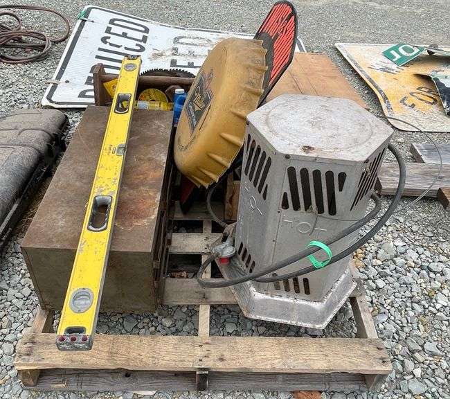 Tool Box, Miller Draft Sign, Tools, Level and More - Metzger Property ...