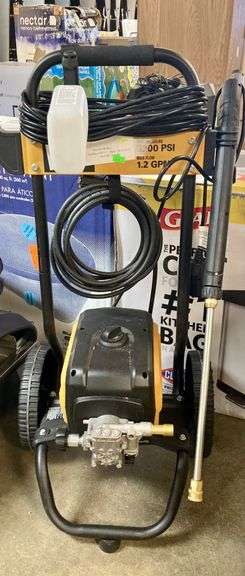CAT 2200 PSI Electric Pressure Washer with Hose and Spray Gun-pre owned ...