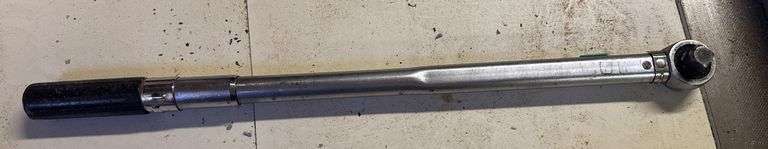 1/2” Mac Tools Torque Wrench with Adjustable Settings - Metzger ...