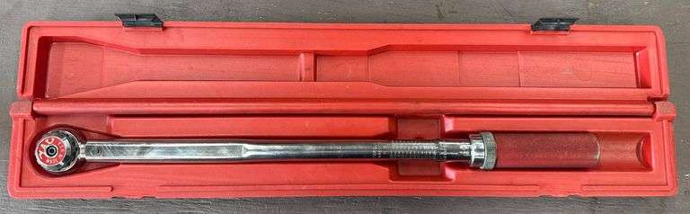 Mac Tools Torque Wrench in Red Hard Plastic Case - Metzger Property ...