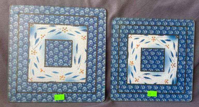 2 Square Trivets with Blue and Floral Pattern - Metzger Property ...