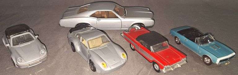 5 Die-Cast Model Cars in Various Designs and Colors - Metzger Property ...