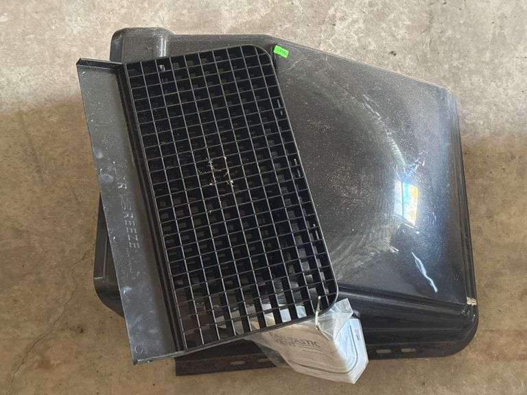 Fan-Tastic Vent Ultra Breeze Black Vent Cover Model K1520-09 - Metzger ...