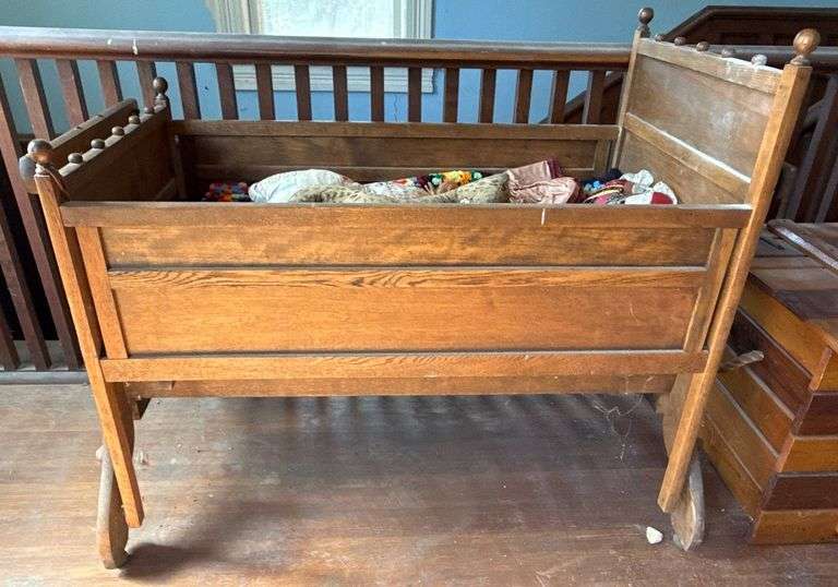 Lullabye Furniture Co. Infant Cradle with Rocking Base, 37”x20”x29 ...