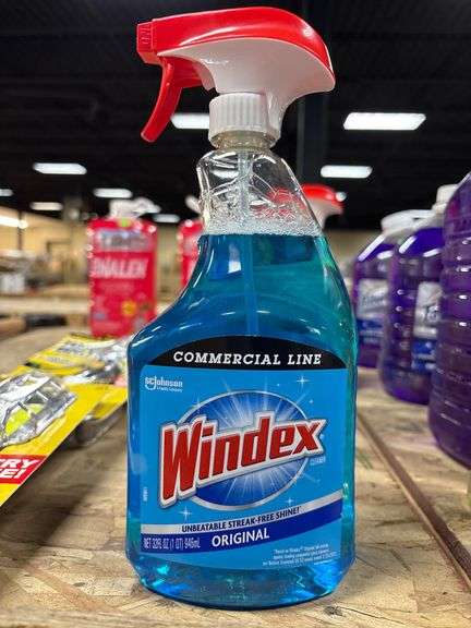 Windex Commercial Line Glass Cleaner, 32 oz Spray Bottle - Metzger ...