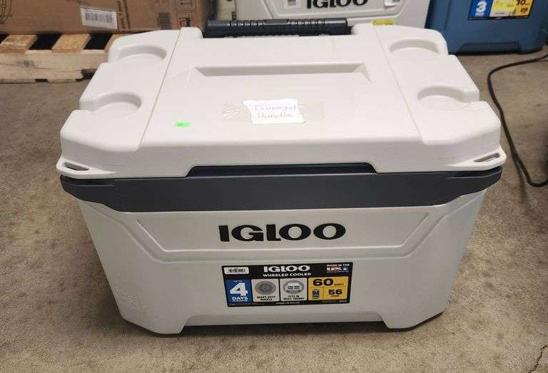 Igloo Bone White and Gray 60-Quart Sunset Roller Cooler has damaged ...
