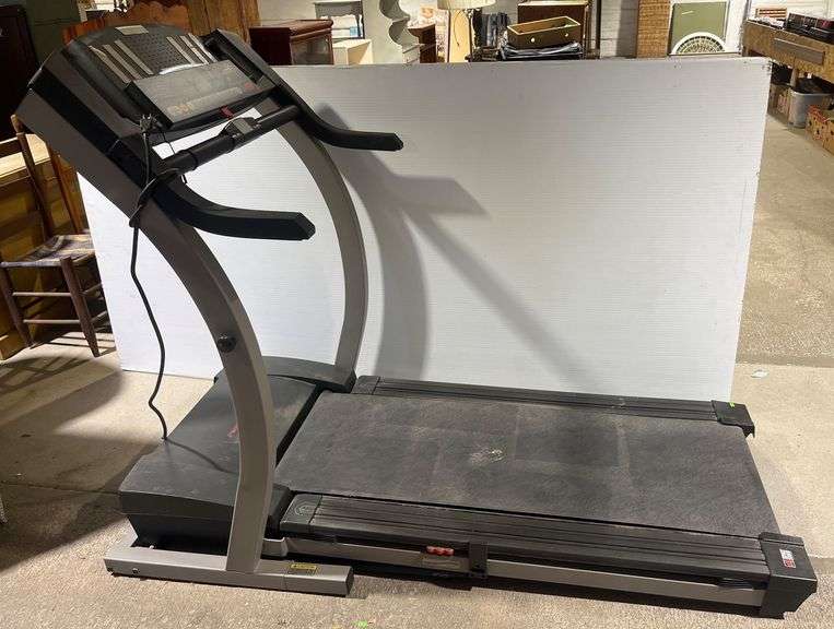 ProForm C1050 Treadmill with Electronic Console and Incline Settings ...