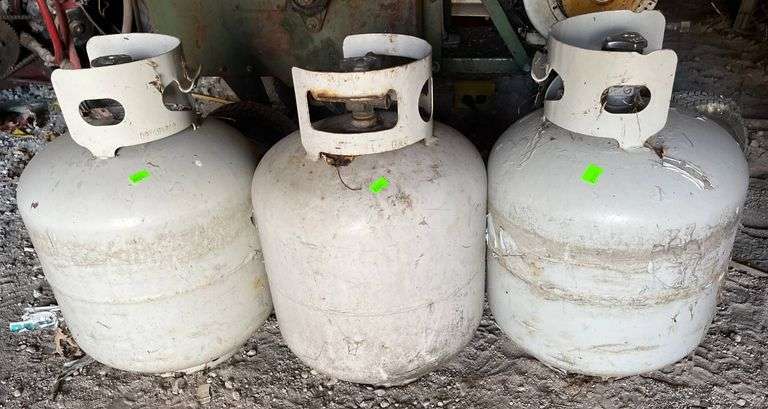 3 Empty Propane Tanks with Metal Handles - Metzger Property Services, LLC