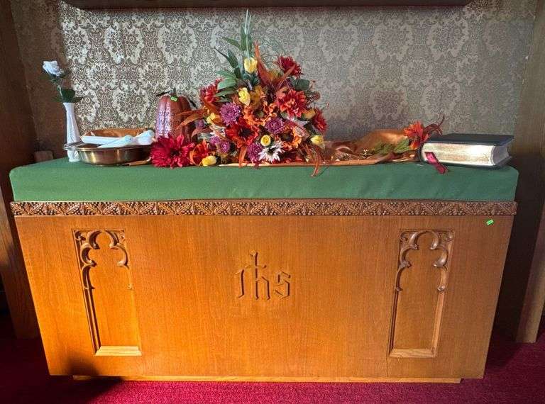 Carved Oak Altar with Decorative Details, 6’x38″x22.5″ - Metzger ...