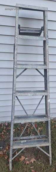 Magnesium 6-Step Ladder with Bracing - Metzger Property Services, LLC