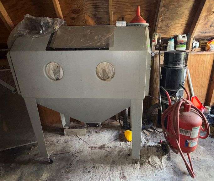Sandblasting Cabinet, 10-Gallon HDC Sand Blaster System & Filtration ...