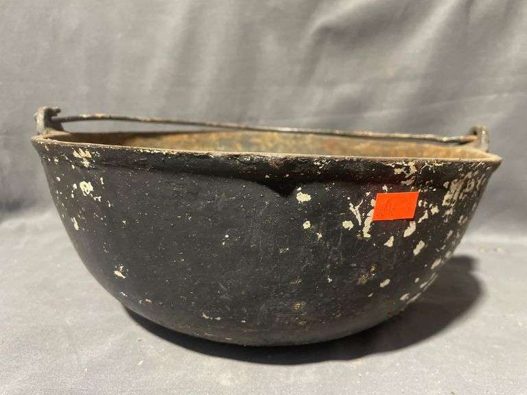 Cast Iron Cauldron Pot with Wire Handle 11”x4.5” - Metzger Property ...