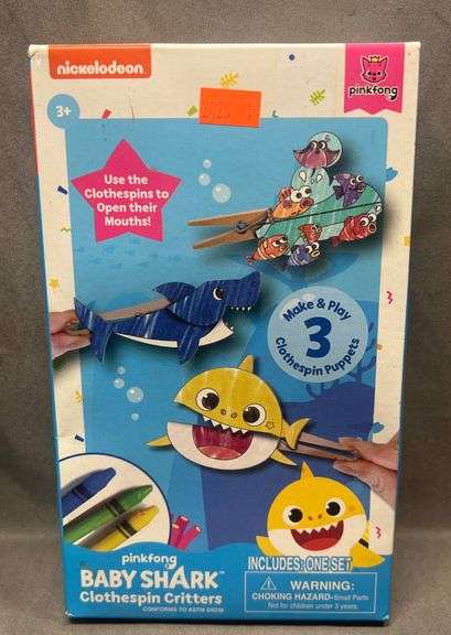 Pinkfong Nickelodeon Baby Shark Clothespin Critters Craft Kit, 5” x 8.5 ...