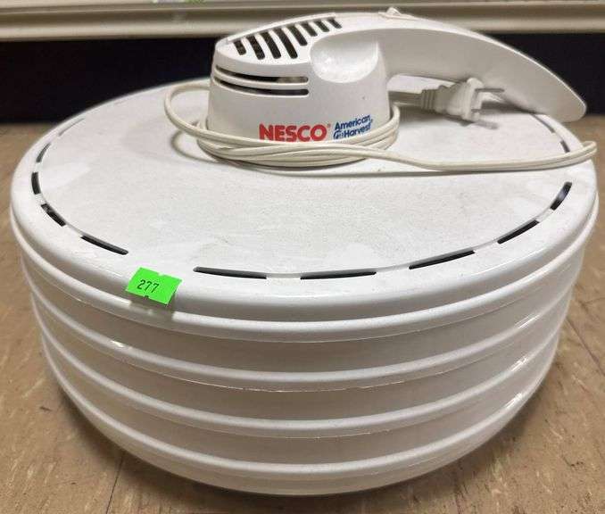 Nesco American Harvest Food Dehydrator with Multiple Trays - Metzger ...