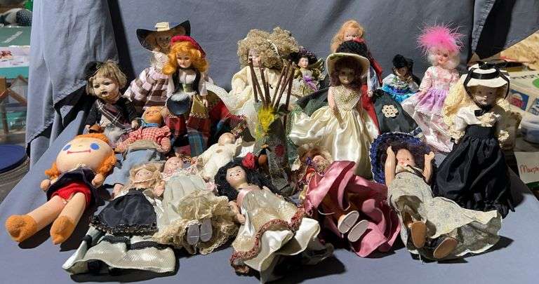 Porcelain and Plastic Dolls in Multiple Attires - Metzger Property ...