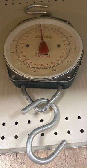 Cabela’s 550 lb/250 kg Hanging Dial Scale with Dual Hooks - Metzger ...