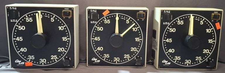 3 – GraLab Timer Model 300 Safelight Units with Attached Cords 7.5″x2 ...