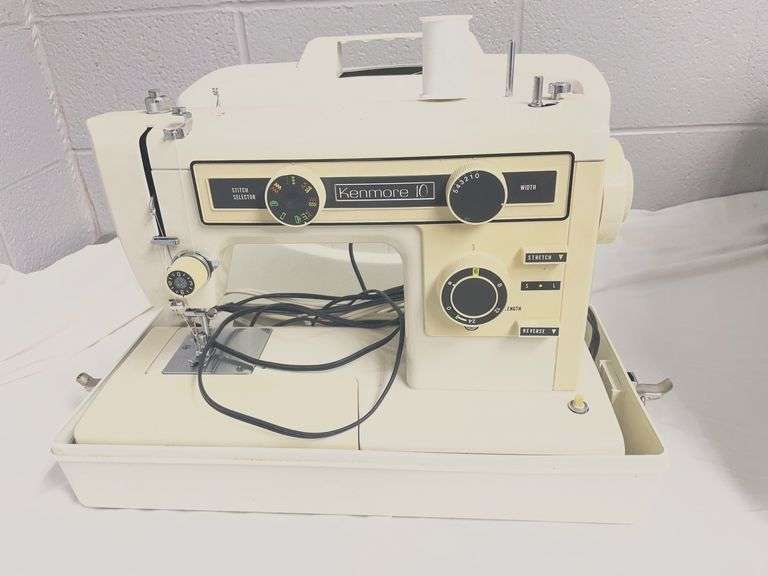 Kenmore Model 1249180 Sewing Machine with Case and Accessories ...