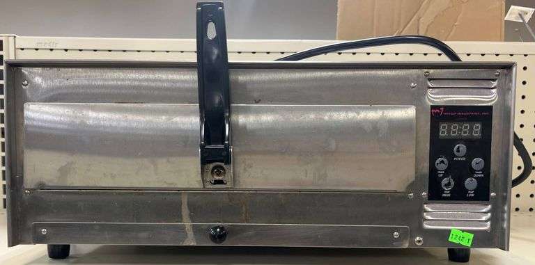Wisco Industries Inc. Model 425A Commercial Pizza Oven, 120V, 1450W ...