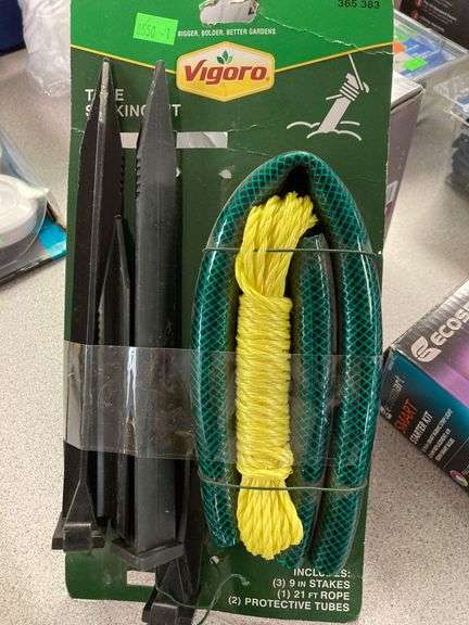 Vigoro Tree Staking Kit with 9-In Stakes and 21-Ft Rope - Metzger ...
