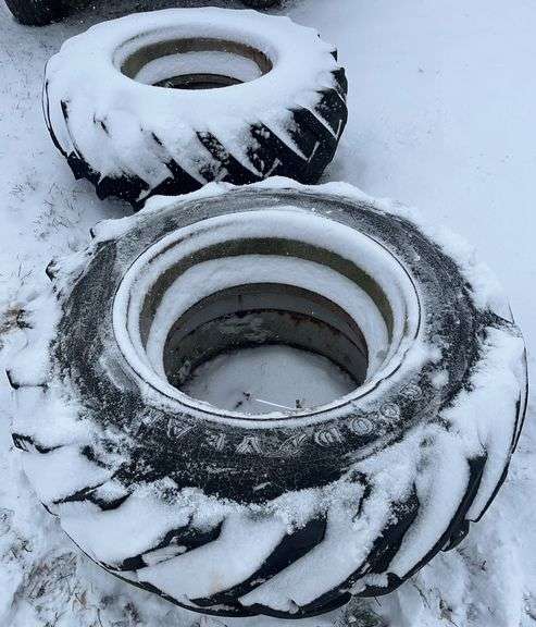 Dual rims and tires for John Deere 4450 Tractor - Metzger Property ...