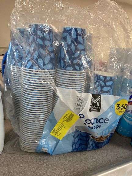 Package of 9-Ounce Paper Cold Cups With Blue Leaf Design - Metzger ...