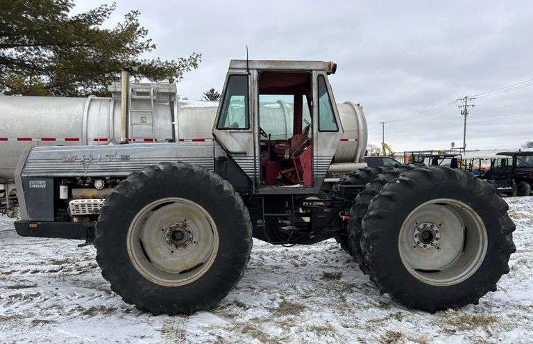 White 4150 Tractor, 4x4, Runs & Drives, 3208 CAT Diesel - Metzger ...
