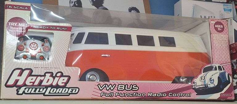 Herbie Fully Loaded Remote Control VW Bus – 1/6 Scale - Metzger ...