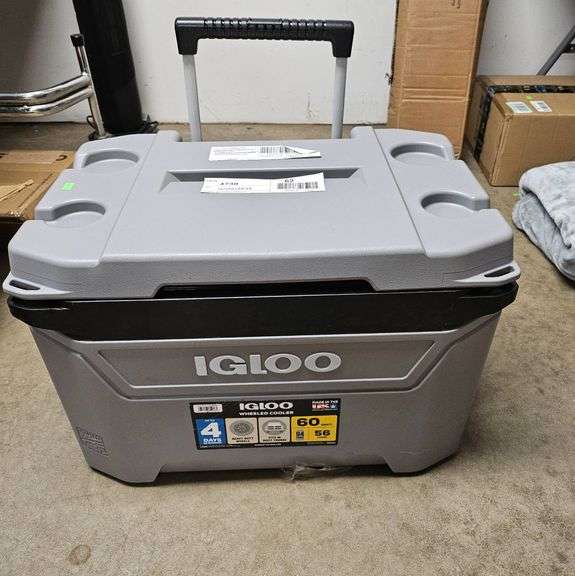 Igloo 60-Quart Rolling Cooler with Telescoping Handle - Metzger ...
