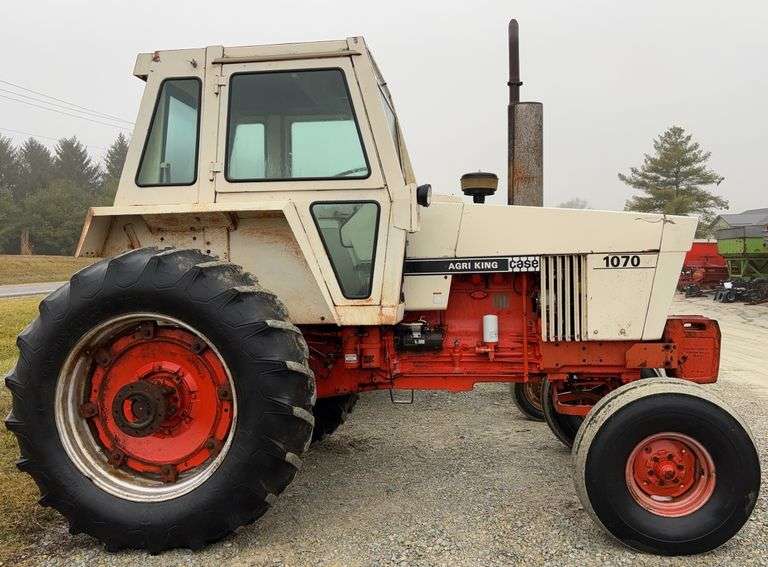 Case Agri-King 1070 Tractor, Diesel, Runs & Drives, 4326.8 Hours, w ...