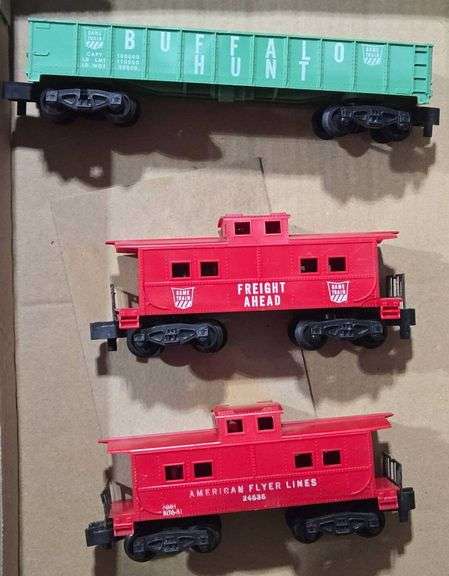 3 Train Cars with “Buffalo Hunt” and “Freight Ahead” Designs - Metzger ...
