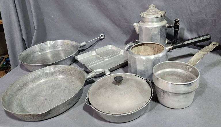 Cast Aluminum Cookware, Inc. Wagner Ware Sidney and Other Makers ...
