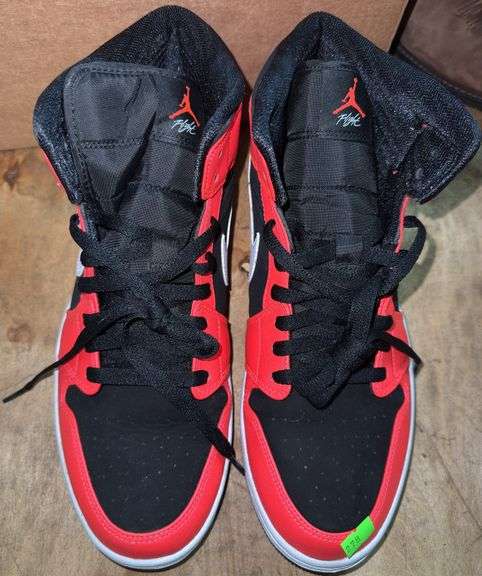 Nike Air Jordan High Tops Size: 11.5 - Metzger Property Services, LLC