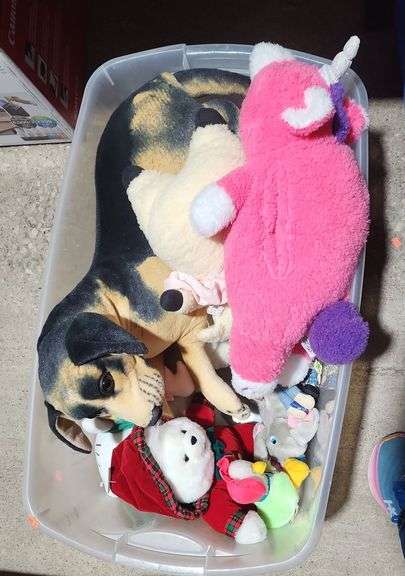 Stuffed animals inc. Hello Kitty, Dumbo, dog - Metzger Property ...