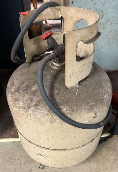 Propane tank (half full) - Metzger Property Services, LLC