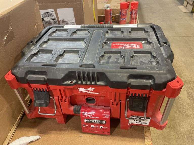 Milwaukee PACKOUT 22 in. Large Portable Tool Box Fits Modular Storage ...