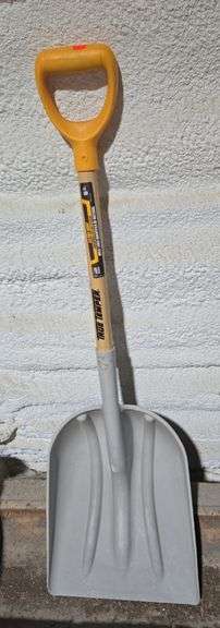 True Temper #12 Poly Scoop Shovel Lightweight and Non-Sparking 45”H ...