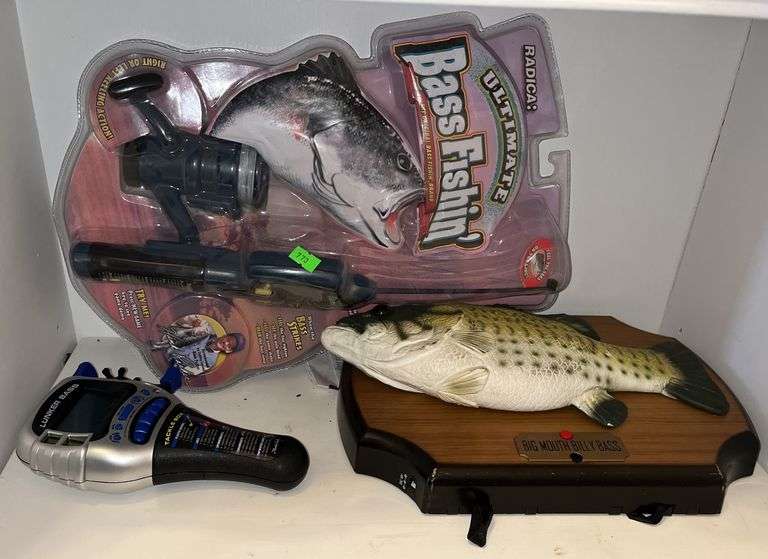Radica Ultimate Bass Fishin’ Game, Radica Lunker Bass, singing Big ...
