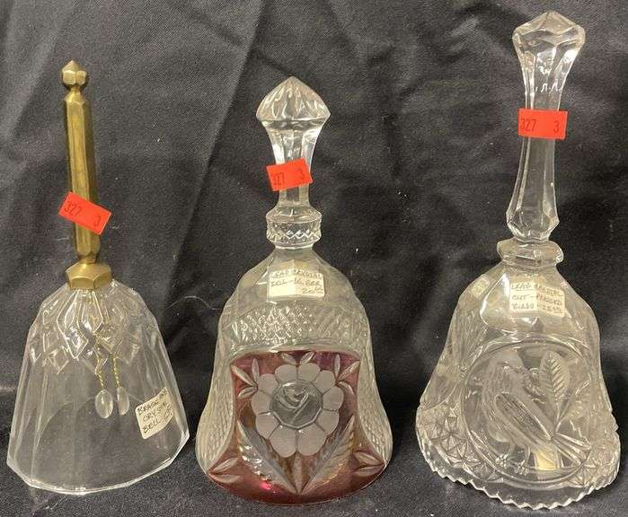Hofbauer Byrdes lead crystal cut pressed glass bell 8”, crystal bell ...