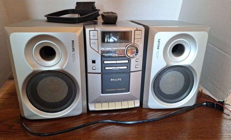 Philips MC-110 Micro System CD/Radio - Metzger Property Services, LLC