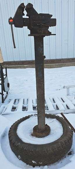 Craftsman Metal Vice on Handmade Stand 52" Hgt. - Metzger Property ...