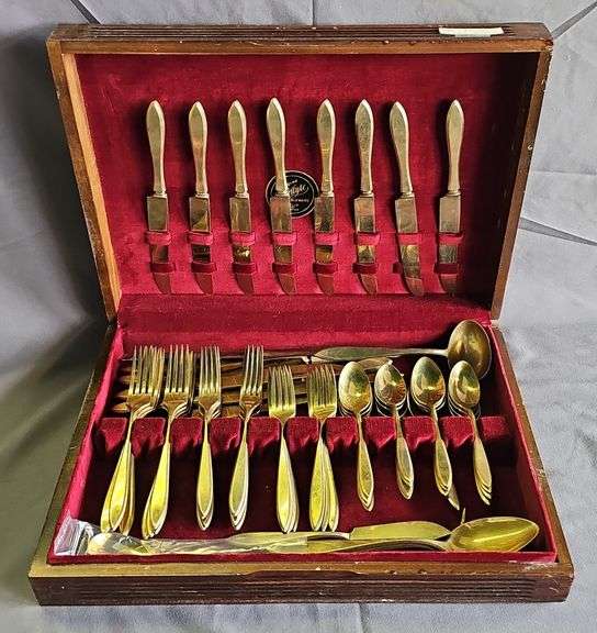 Dirilyte Regal Gold Plated Flatware Service for 8 in Wood Case 16" x 11 ...