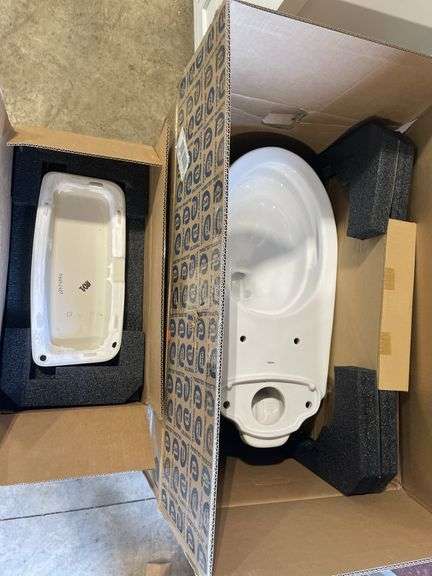 Global ToTo Toilet with Soft close Seat - Metzger Property Services, LLC